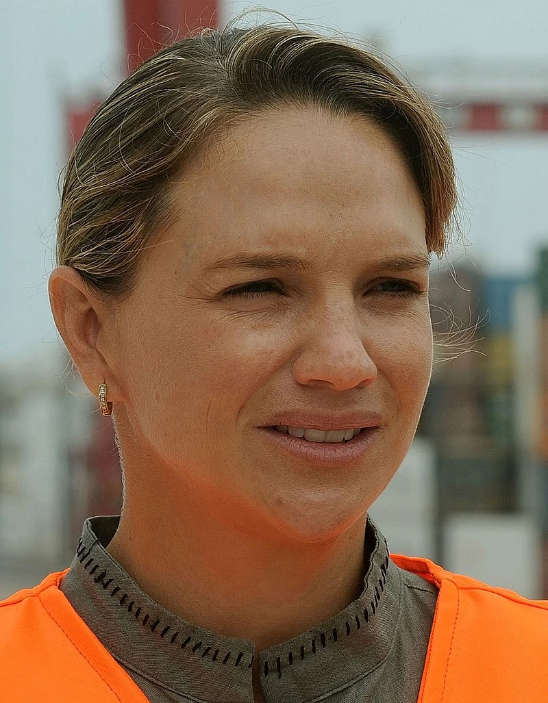 Isabelle D'Amboise | Particracy Wiki | Fandom