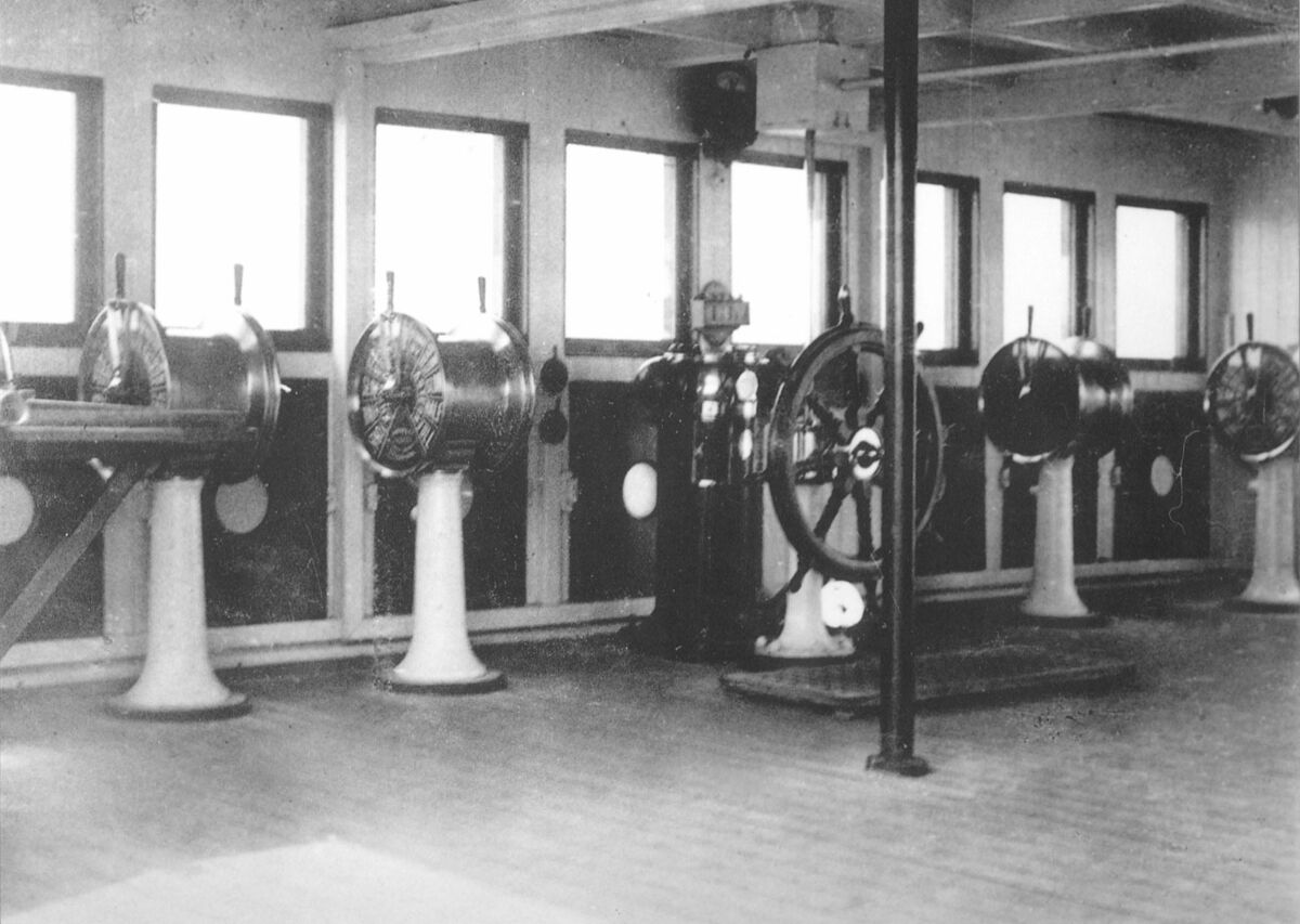 Olympic Class Navigation Bridge Passenger Ships And Liners Wiki Fandom
