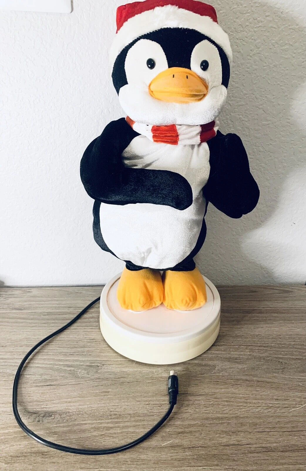 Sing & Dance Penguin | PBC International Wiki | Fandom