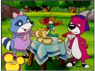 Pinch Raccoon | PB&J Otter Wiki | Fandom