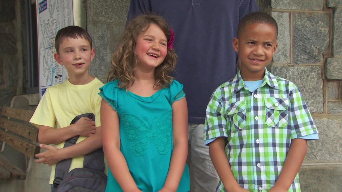 Episode 202: The Babysitter's Here / Trains | PBS Kids Sprout TV Wiki ...