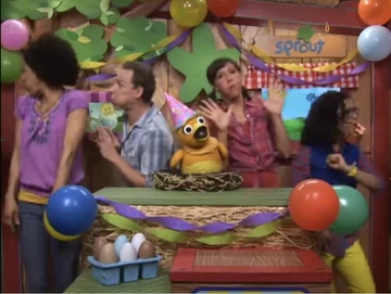 The Chica Show Birthday Party Theme