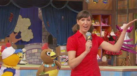 Episode 108: Reporting for WCluck / Doctor Chica to the Chicken Wing ...