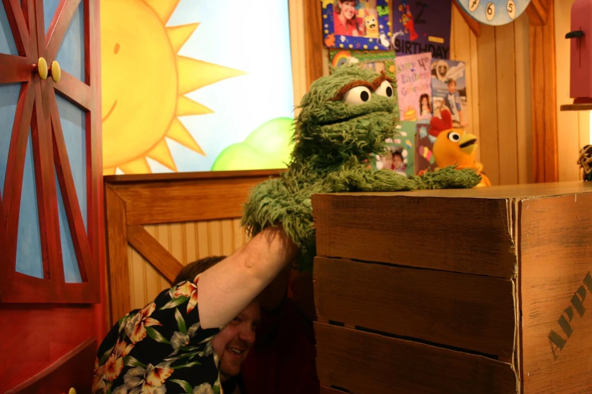 Behind the Scenes Pictures (The Sunny Side Up Show) | PBS Kids Sprout ...