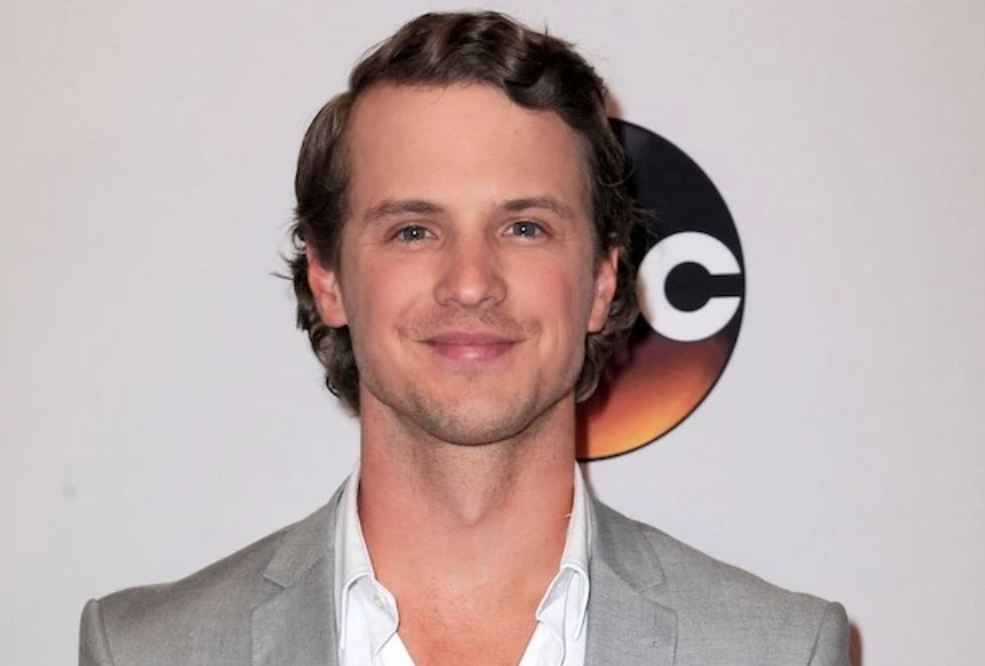Freddie Stroma