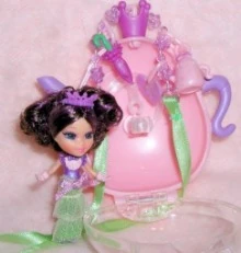 Raspberry Tea Renee | Peek-a-boo Petites Wiki | Fandom