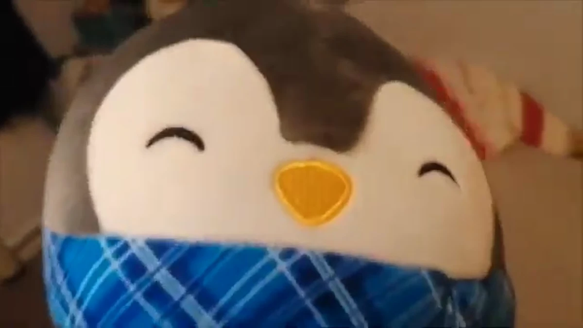 Luna Trefes | Penguin and Beeky Show Wiki | Fandom