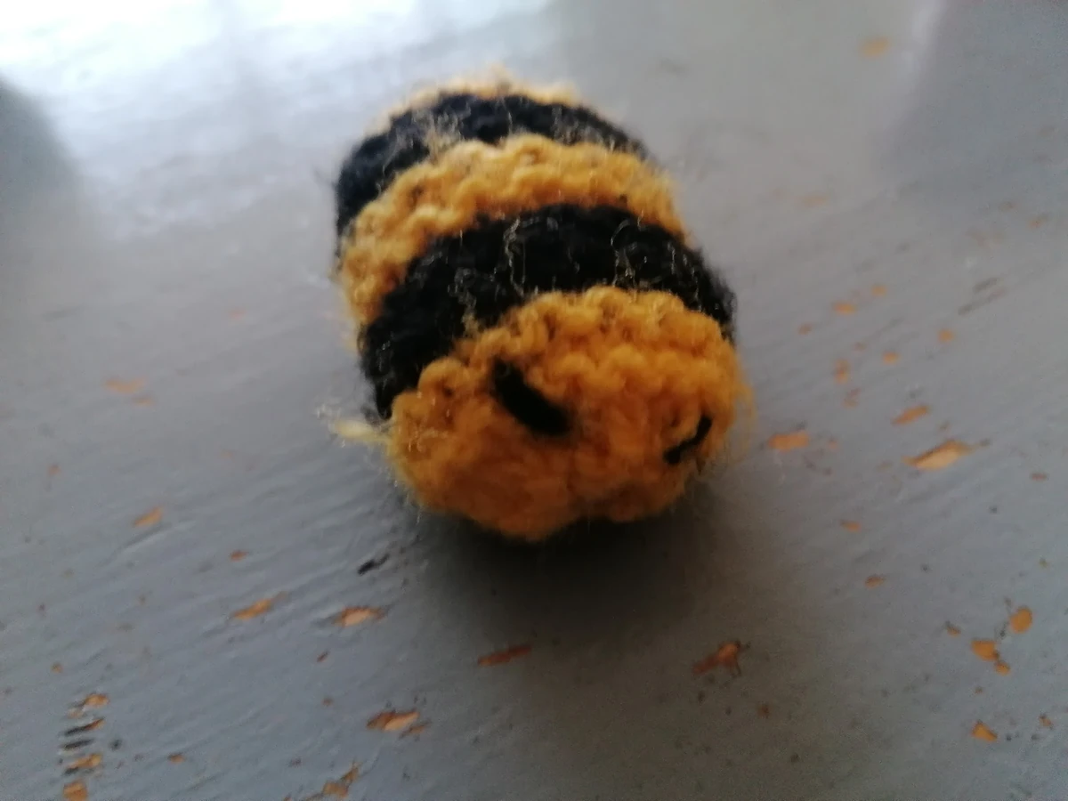 Billy Bee | Penguin and Beeky Show Wiki | Fandom