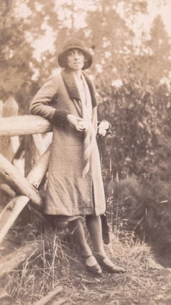 Ada Verdun Howell | Penny's poetry pages Wiki | Fandom