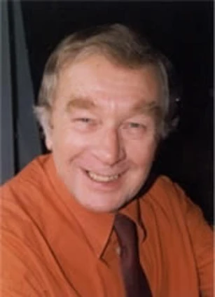 Alan Brownjohn | Penny's poetry pages Wiki | Fandom