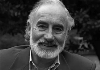 Wes Magee | Penny's poetry pages Wiki | Fandom