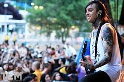 Orejas De Tony Perry