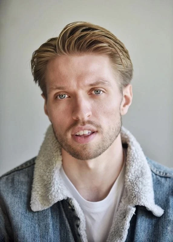 Jonathan Savage | Pinewood Studios Wiki | Fandom