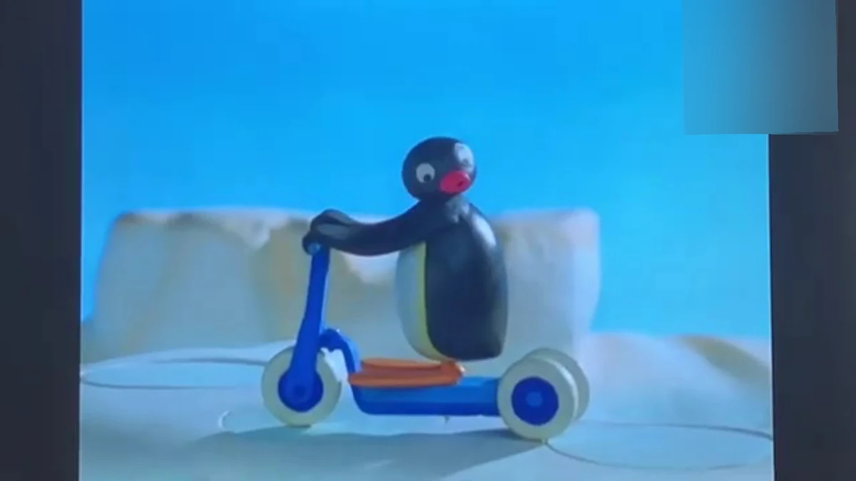 Clears the Snow and Curious | Pingu Wiki | Fandom