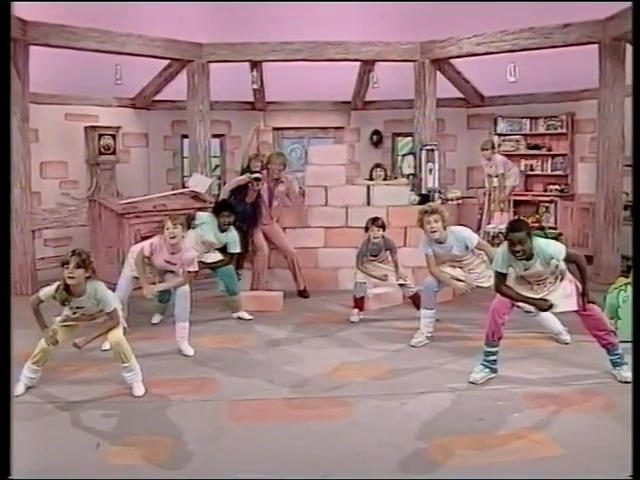 Emu's All Live Pink Windmill Show Series 1 Episode 2 | Pink Windmill ...