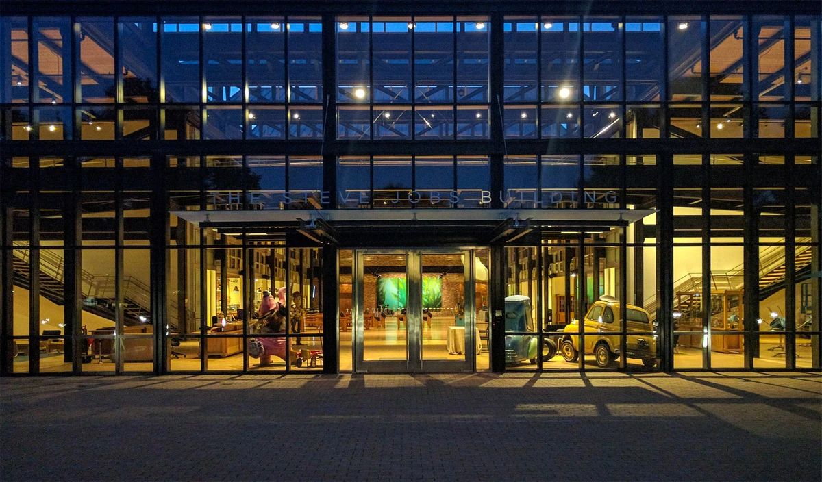 Steve Jobs Building | Pixar 2.0 Wiki | Fandom