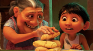Abuelita | Pixar Wiki | Fandom