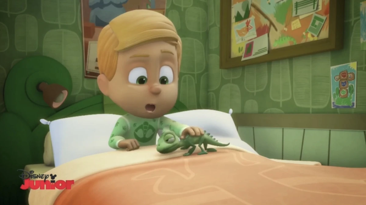 Lionel (Cartoon Continuity)/Gallery/Gloop in the Moat | PJ Masks Wiki ...