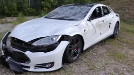 Bored Smashing - ACTUAL TESLA MODEL S | Plainrock124 Wikia | Fandom