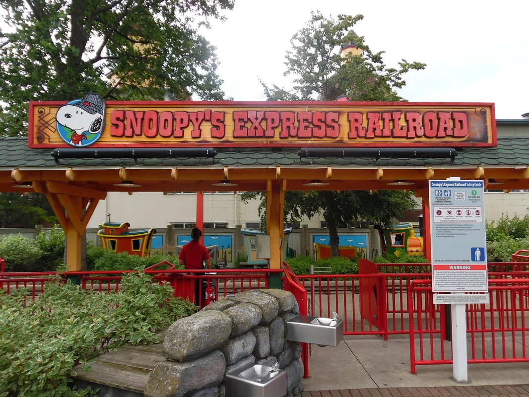 Snoopy's Express Railroad (CP) | Planet&Camp Snoopy Wiki | Fandom