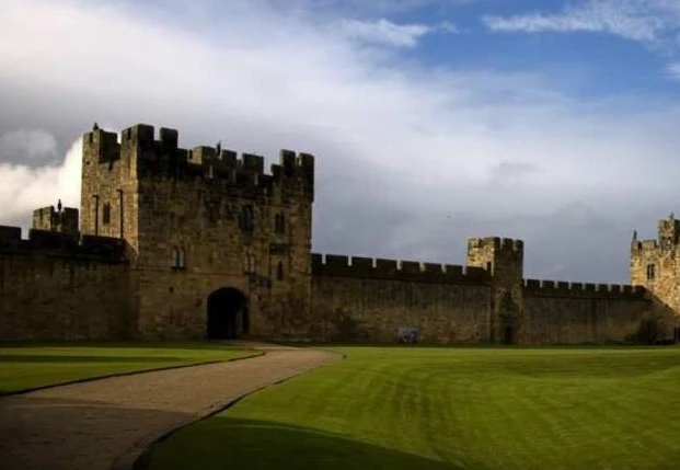 Castle Grounds | Pleasant Prefects Wiki | Fandom