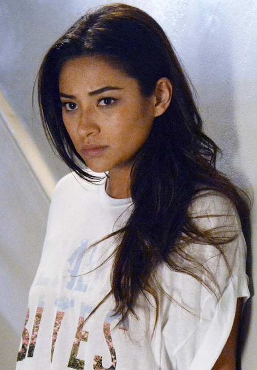 Emily Fields | Wiki Pretty Little Liars | Fandom