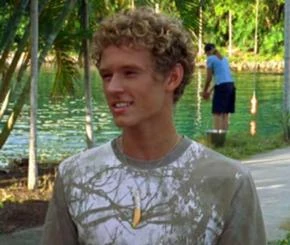 Byron | H2O - Plötzlich Meerjungfrau Wiki | Fandom