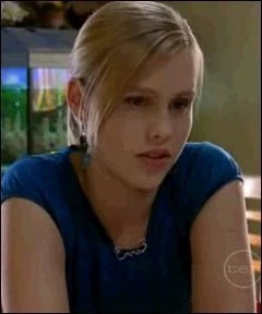 Emma Gilbert Foto Gallerie | H2O - Plötzlich Meerjungfrau Wiki | Fandom