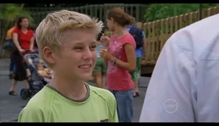 Elliot Gilbert | H2O - Plötzlich Meerjungfrau Wiki | Fandom