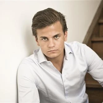 Louis Delport | Plus belle la vie Wikia | Fandom