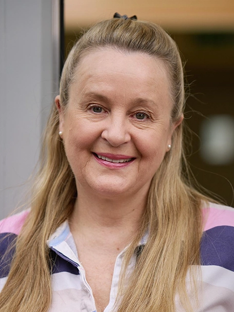 Britt Monk | Wici Pobol y Cwm | Fandom