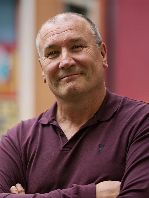 Hywel Llywelyn | Wici Pobol y Cwm | Fandom