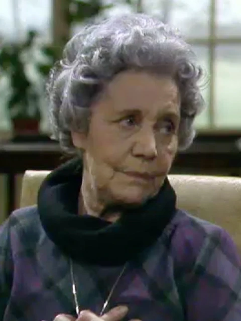 Ceinwen Owen | Wici Pobol y Cwm | Fandom