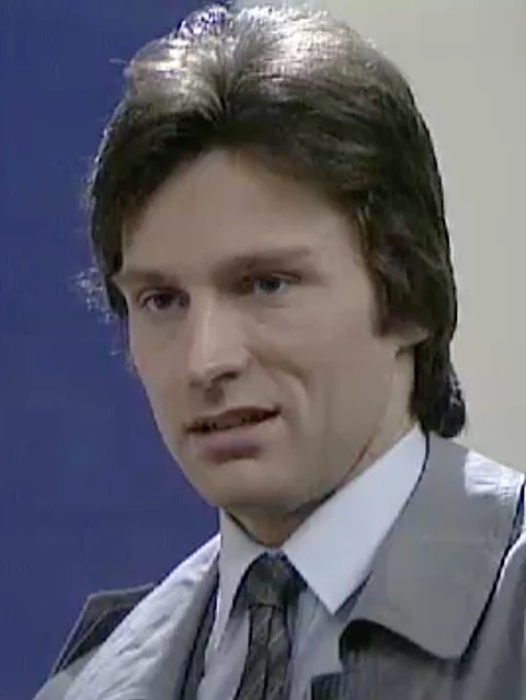 Dr Gwyn Prosser | Wici Pobol y Cwm | Fandom