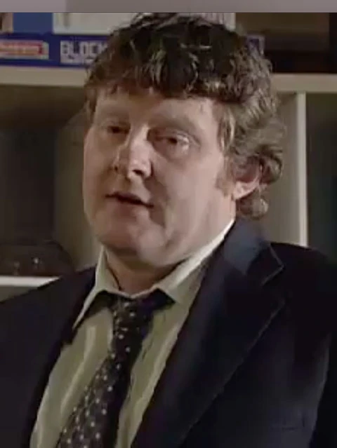 Gwyn Lewis | Wici Pobol y Cwm | Fandom