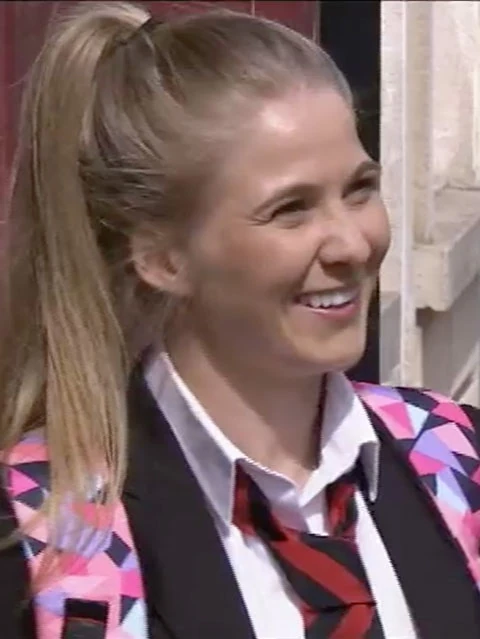 Luned Hughes | Wici Pobol y Cwm | Fandom