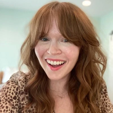 Erin La Rosa | Podcast Like It's 1999 Wiki | Fandom