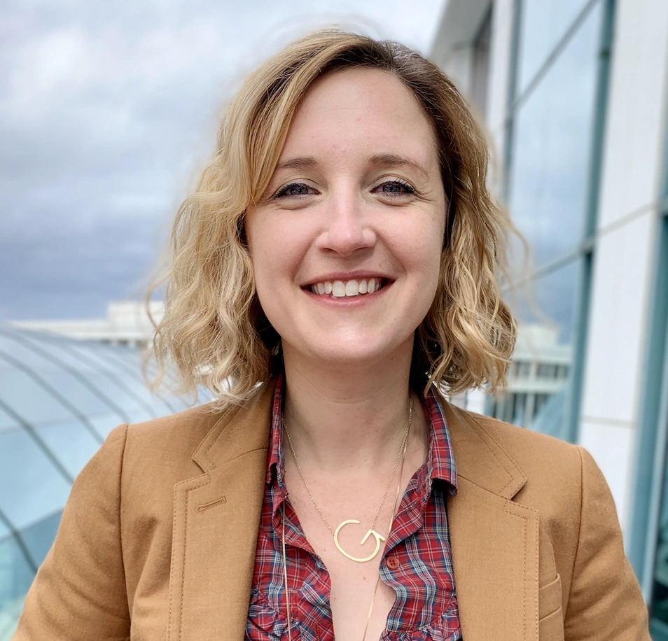 Carrie Gillogly | Podcast Like It's 1999 Wiki | Fandom