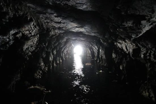 Level 38: "The Dark Tunnel" | Poolrooms Wiki | Fandom