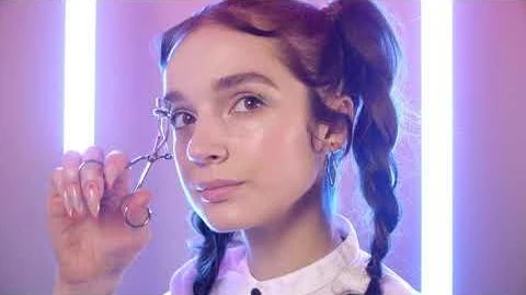 A Fun Party Look with Poppy | Poppy Wiki | Fandom