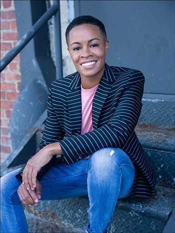 Danielle Cooper | Pose Wiki | Fandom