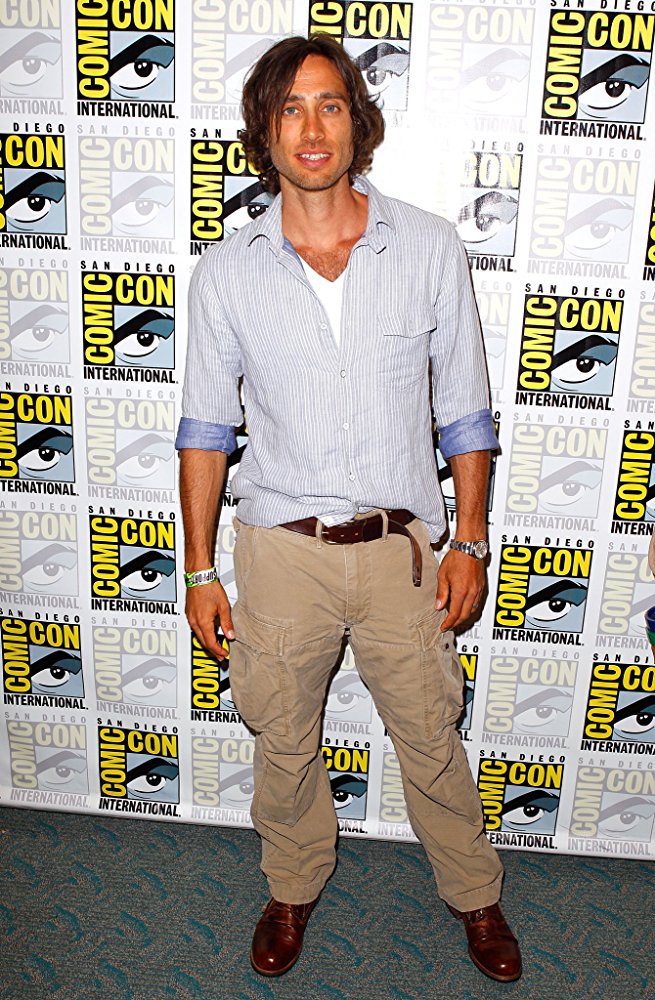 Brad falchuk store