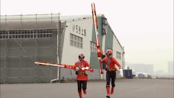 shinkenger red female