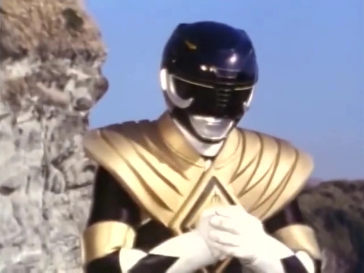 Mighty Morphin Power Rangers Red Ranger With Dragon Shield