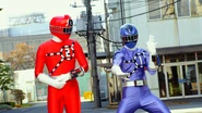 Zyuden Sentai Kyoryuger vs. Go-Busters: Dinosaur Great Battle! Farewell ...