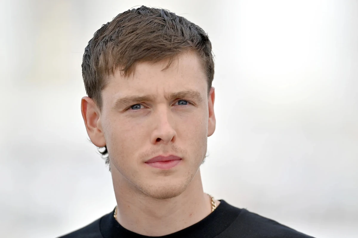 August Roberts | Power Rangers Fanon Wiki | Fandom