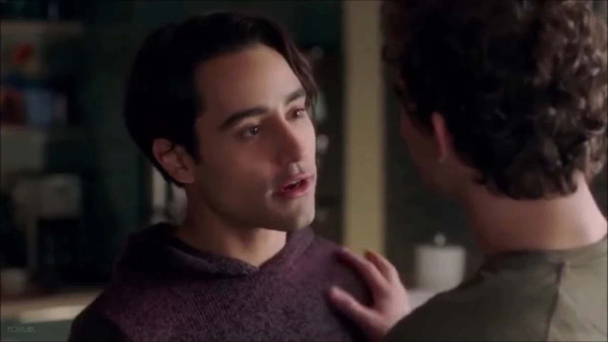 Andrew Villareal | Wiki Pretty Little Liars | Fandom