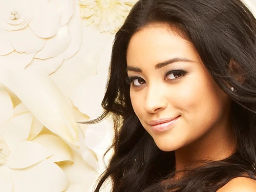 Shay Mitchell | Pretty Little Liars Wiki | Fandom