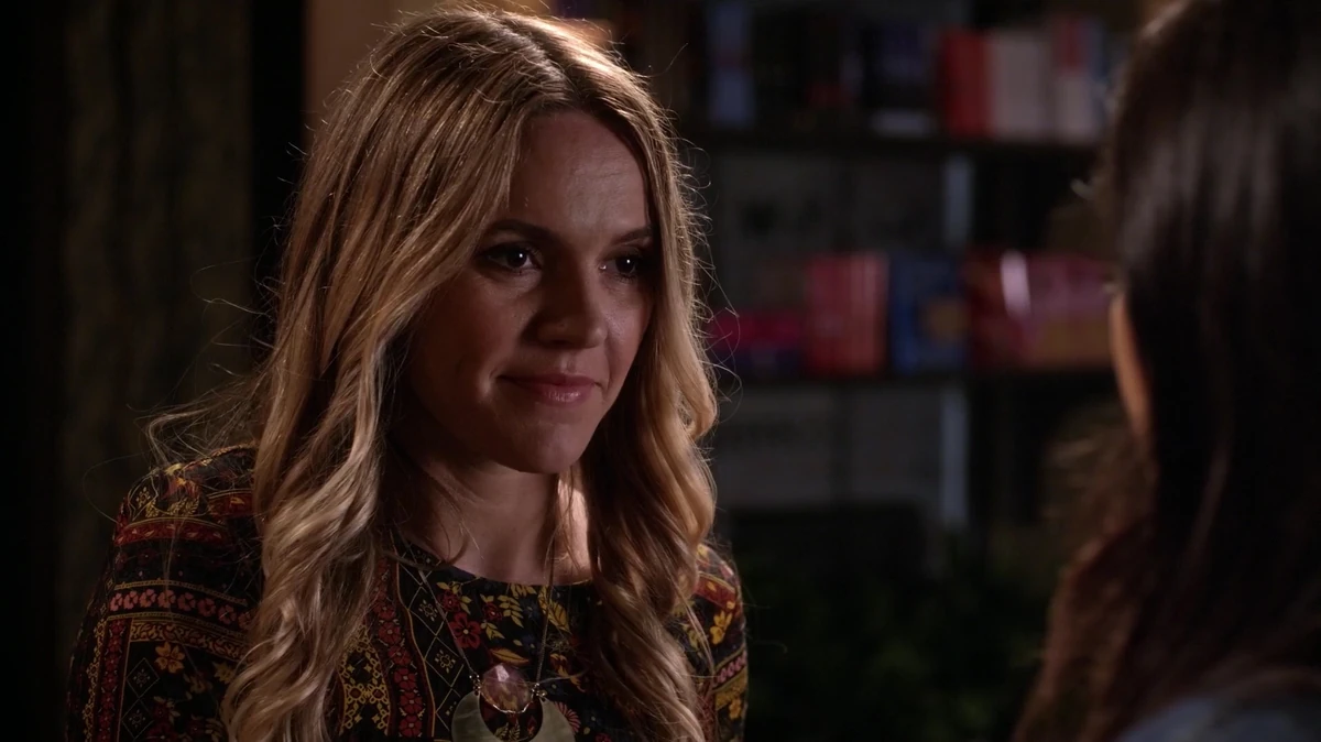 Sabrina | Wiki Pretty Little Liars | Fandom