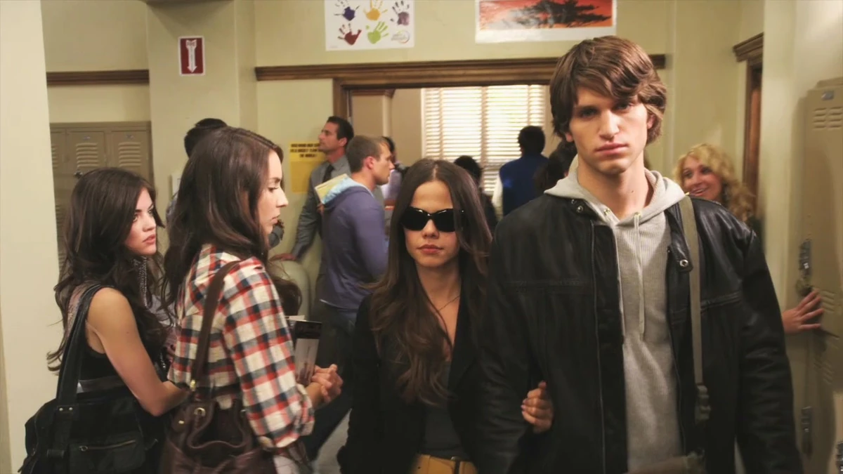 Toby Cavanaugh/Season 1 | Pretty Little Liars Wiki | Fandom